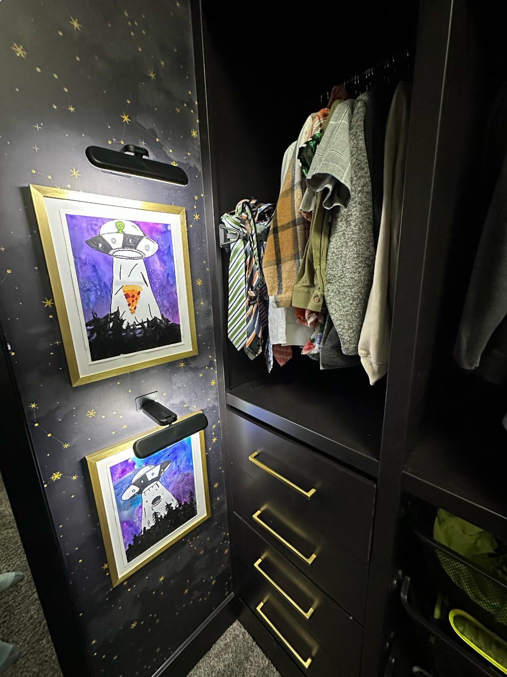 Mission Organization: Space-Themed Closet - SPetrichHome